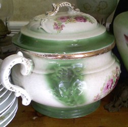 Privy to slop jars, chamber pots and the past - Auction Finds