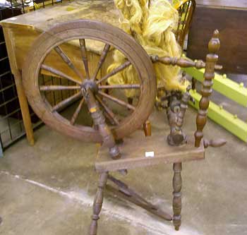 What’s hair got to do with a spinning wheel? – Auction Finds