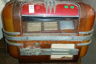An exciting Wurlitzer countertop jukebox - Auction Finds