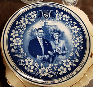 Celebrating the royals with collector’s plates – Auction Finds