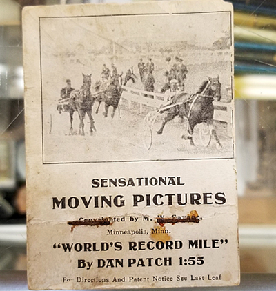 Photo flip book about a 1906 horse champ named Dan Patch - Auction Finds