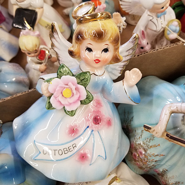 A collection of Lefton porcelain angels - Auction Finds