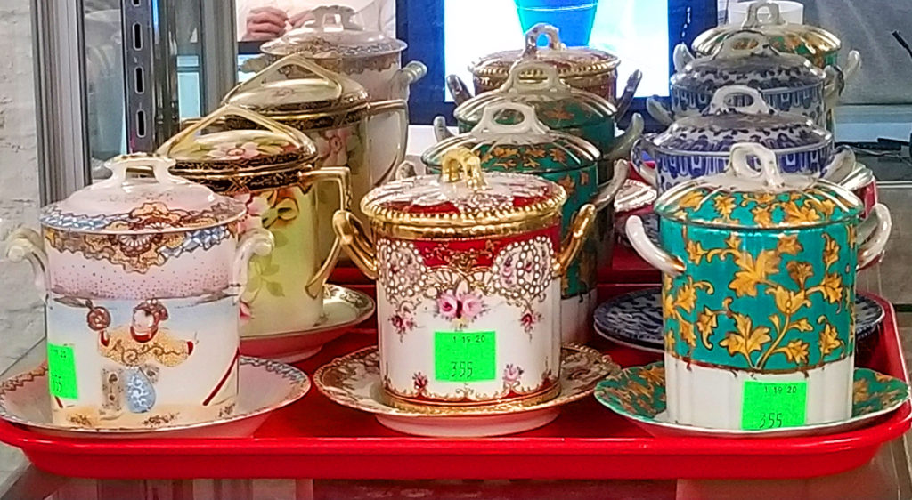 Pretty condensed milk holders looking for a home - Auction Finds